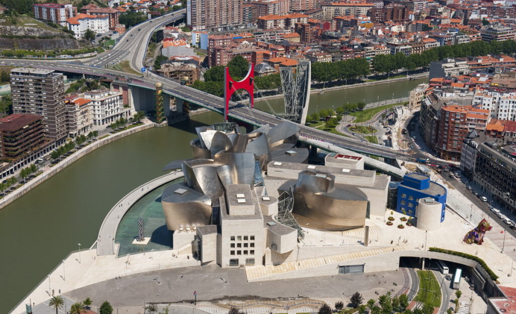 Ritratti di città. Bilbao e i 25 anni dal “miracolo” Guggenheim ...
